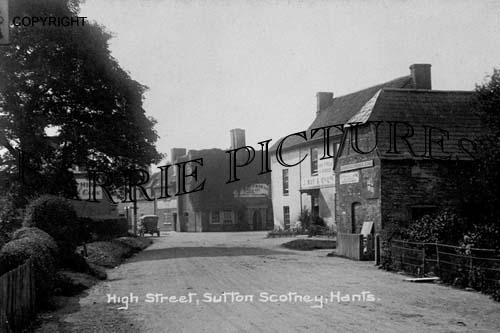 Sutton Scotney, High Street c1930 • V&E Prints